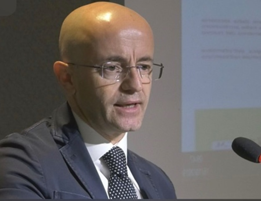 Giancarlo Cicolini è ordinario di Scienze Infermieristiche a Chieti